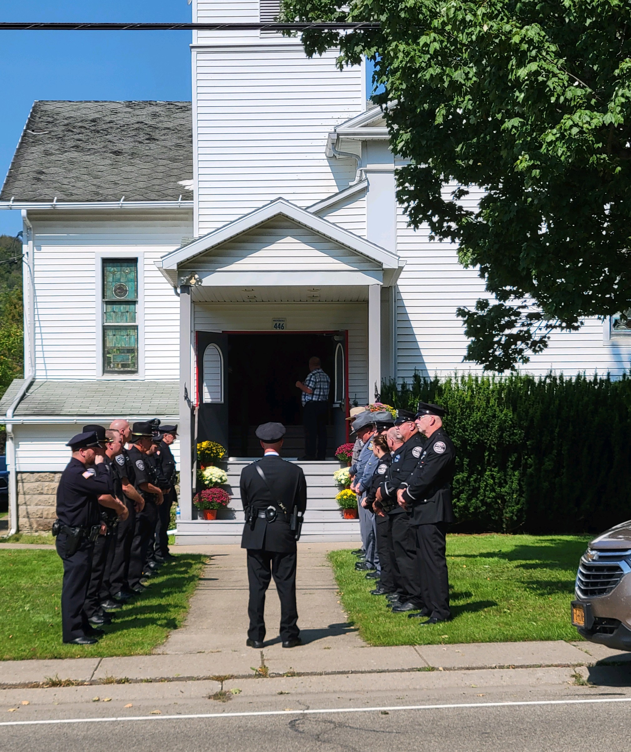 An emotional funeral service for Dan Howe, who served for over 50 years ...