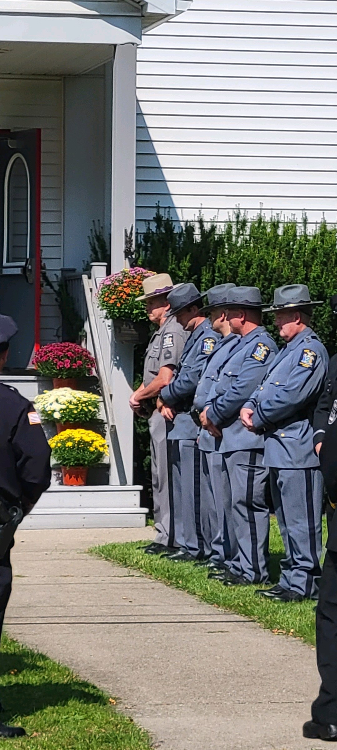 An emotional funeral service for Dan Howe, who served for over 50 years ...