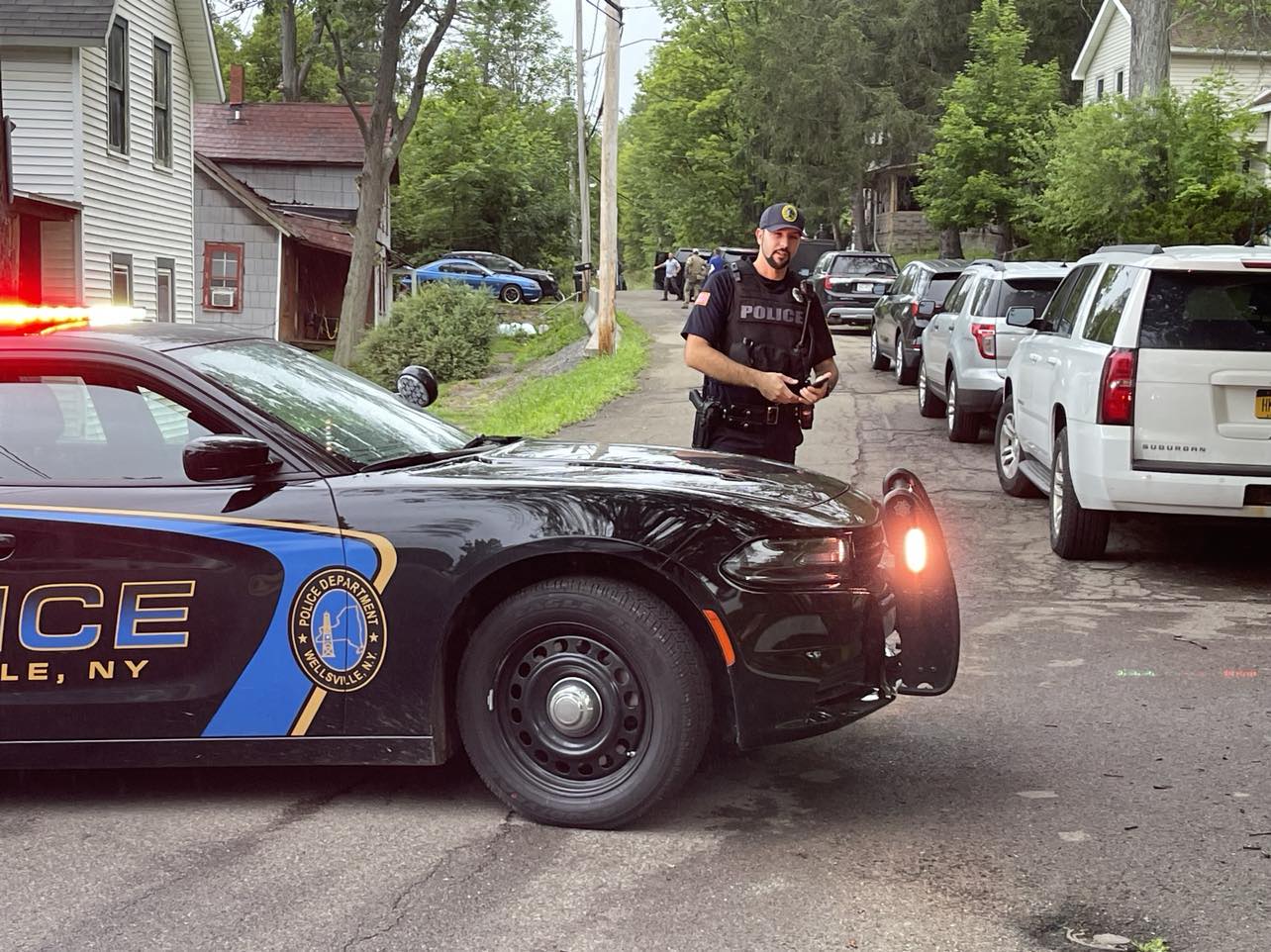 Loud explosions during FBI raid of home on Scott Avenue in the village ...