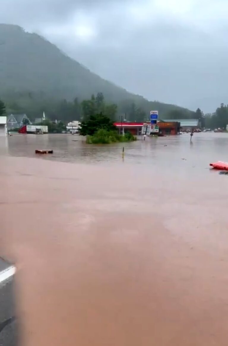 INCREDIBLE FLOOD VIDEOS and PHOTOS: John Anderson reports nationally on ...