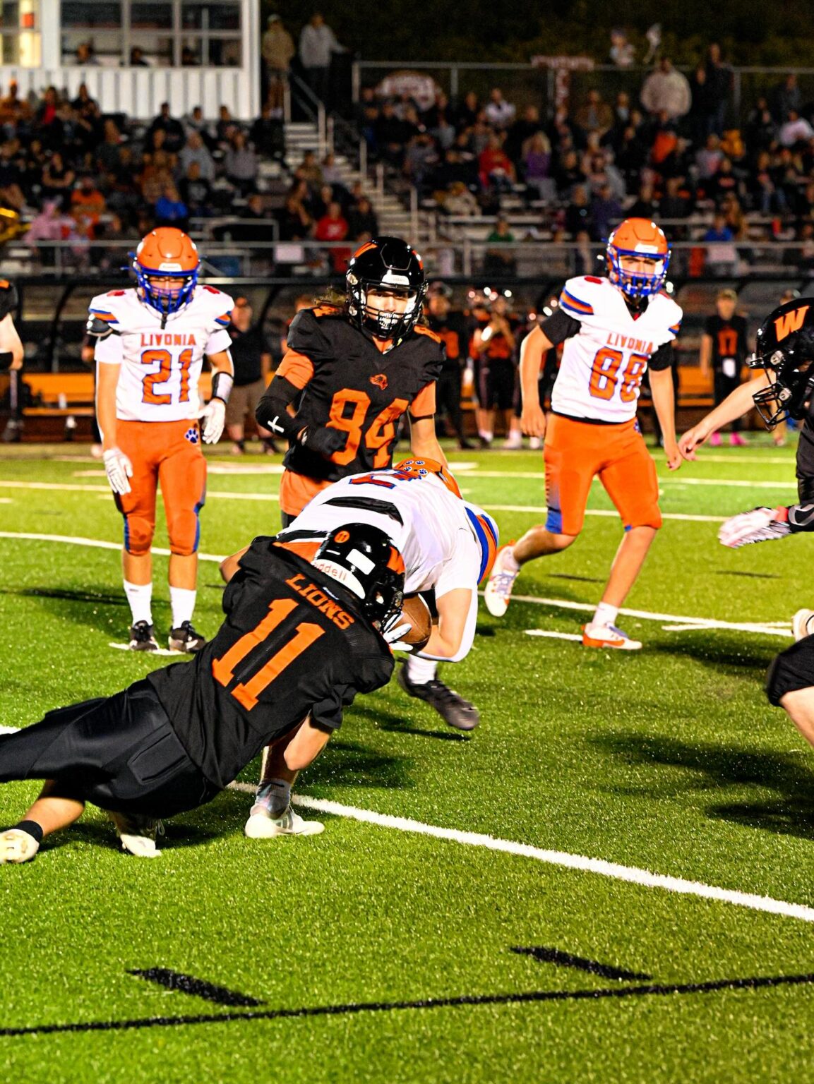 Wellsville football improves to 3-1 with 40-13 win over Livonia ...