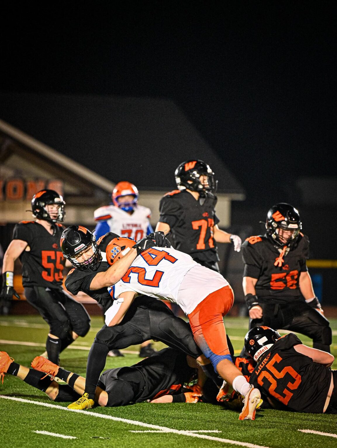 Wellsville football improves to 3-1 with 40-13 win over Livonia ...