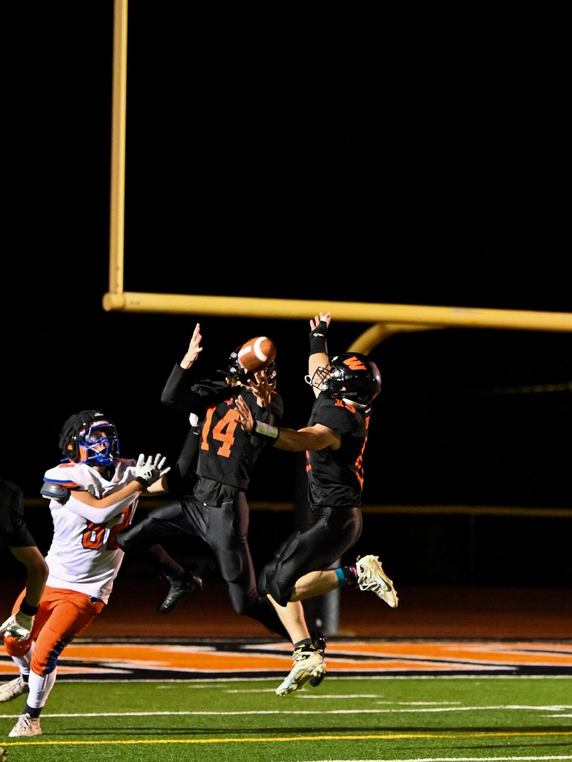 Wellsville football improves to 3-1 with 40-13 win over Livonia ...