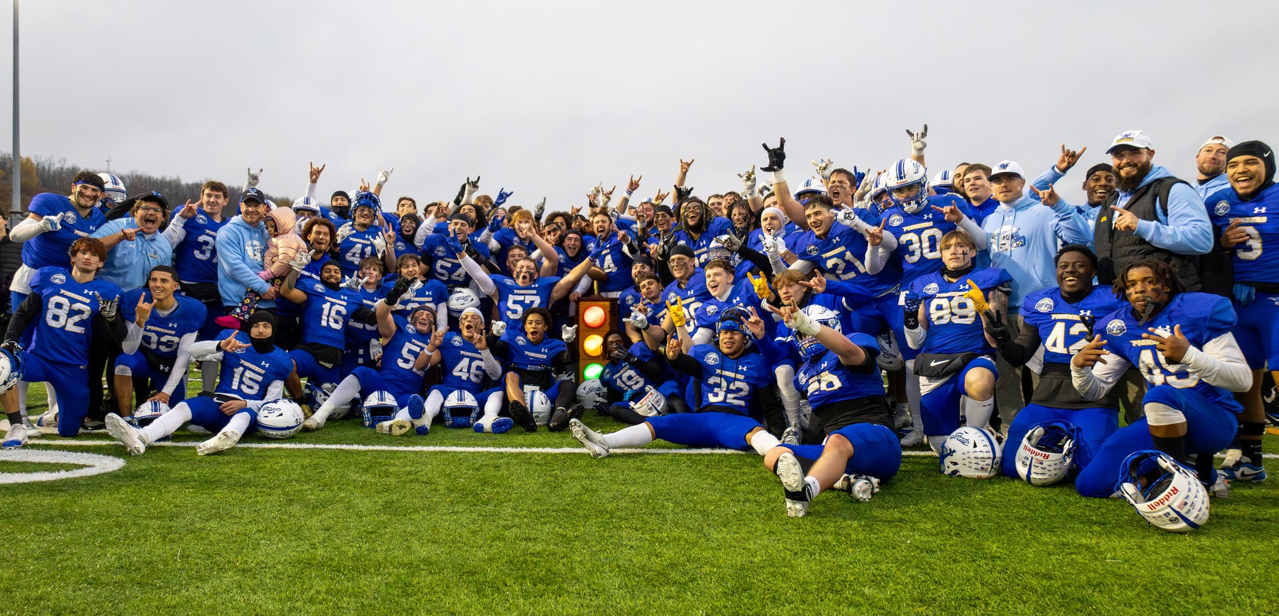 Pioneers win Traffic Light Trophy - THE WELLSVILLE SUN